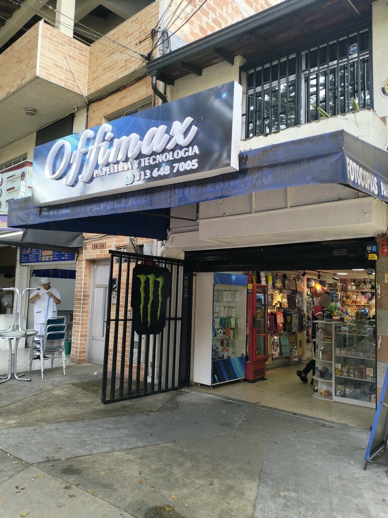 Kırtasiyeler Offimax, Medellin, foto