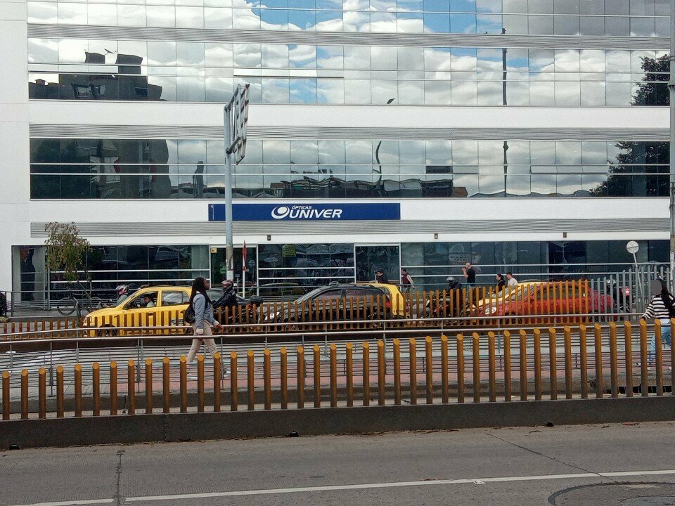 Optik Univer Opticas, Bogota, foto