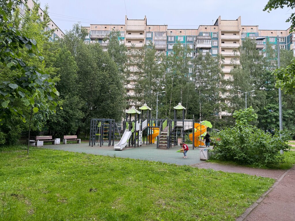 Oyun alanı Playground, Saint‑Petersburg, foto