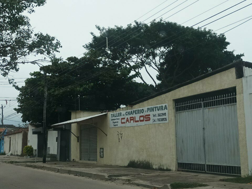 Otomobil servisi Taller de Chapa y Pintura Carlos, Santa‑Krus, foto
