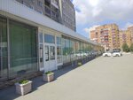 Biblioteka imeni Yaroslava Gasheka (ulitsa Adriyena Lezhena No:16), kütüphaneler  Novosibirsk'ten