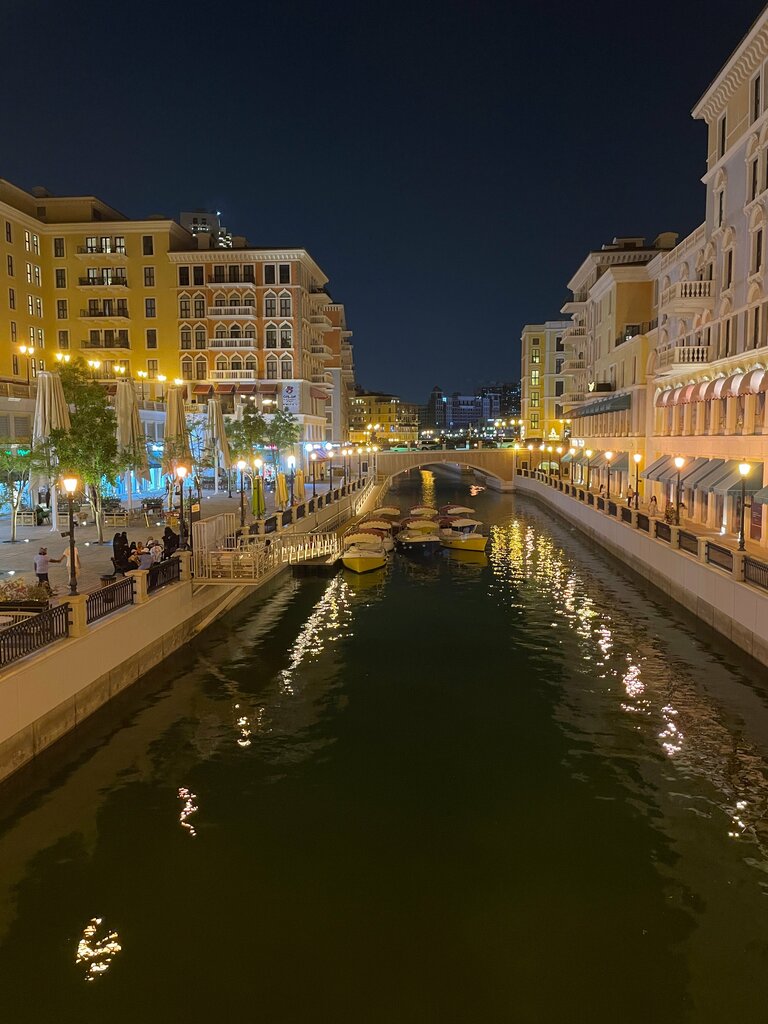 Kargo firmaları Pearl island, Doha, foto