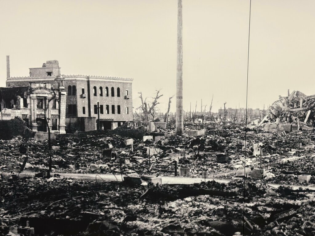 Unutulmaz olayların yeri Hiroshima Atomic Bomb Hypocenter Monument, Hiroşima, foto