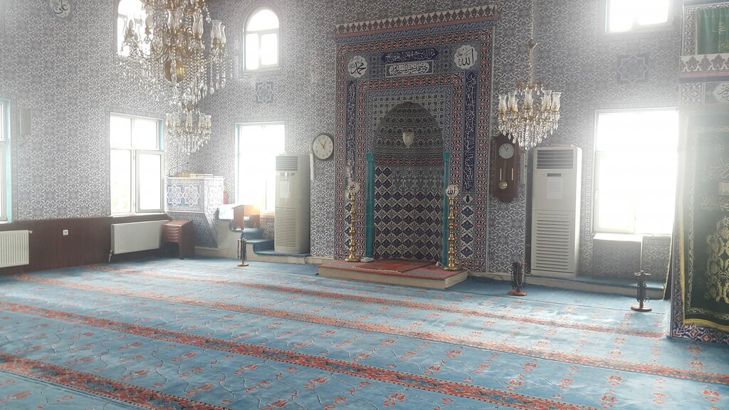 Cami Örnekköy Mahallesi Şirindere Cami, İstanbul, foto