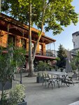 Bread House (Mirza Fatali Akhundovis Street No:7), restoran  Tiflis'ten