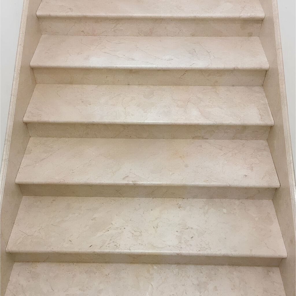 Taş ürünler ve yapılar Dvortsoviy Atribut, Mozyr, foto