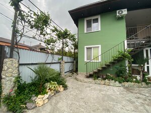Guest House GreenHouse (Autonomous Republic of Abkhazia, Sukhumi, prospekt Leona), otel  Suhum'dan