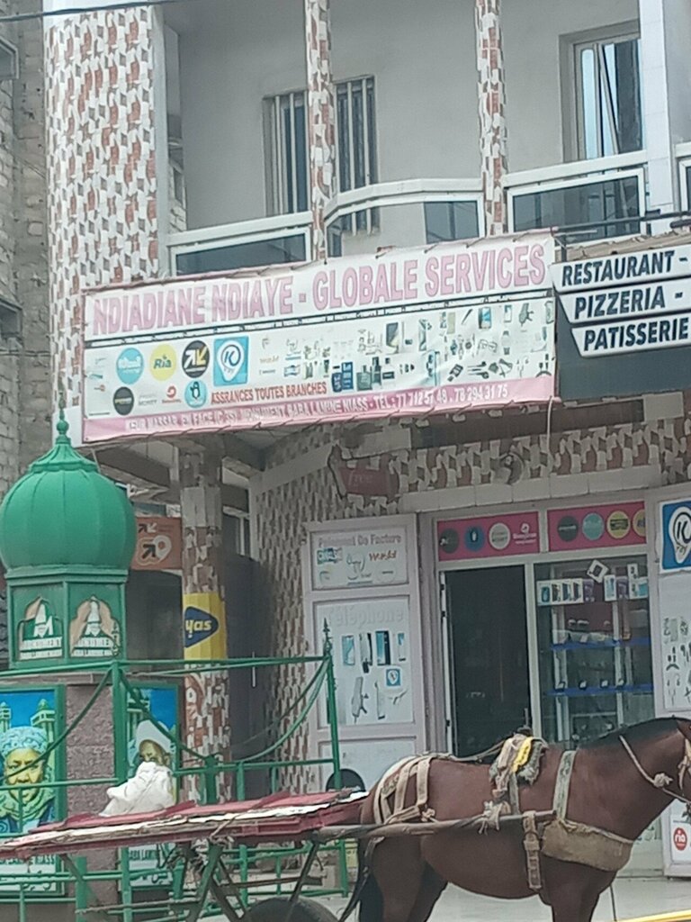 Market Superette le Monument, Dakar, foto
