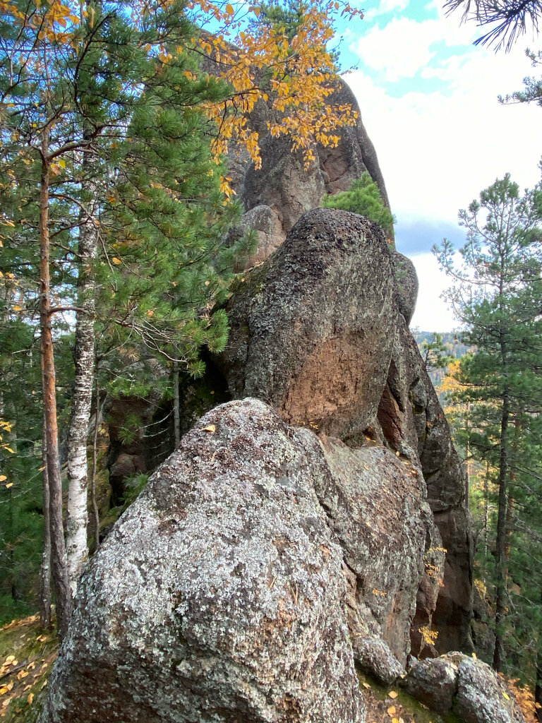 Dağ zirvesi Каин и Авель, Krasnoyarski krayı, foto