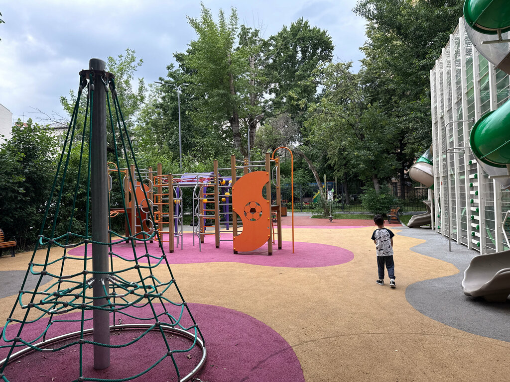 Oyun alanı Playground, Moskova, foto