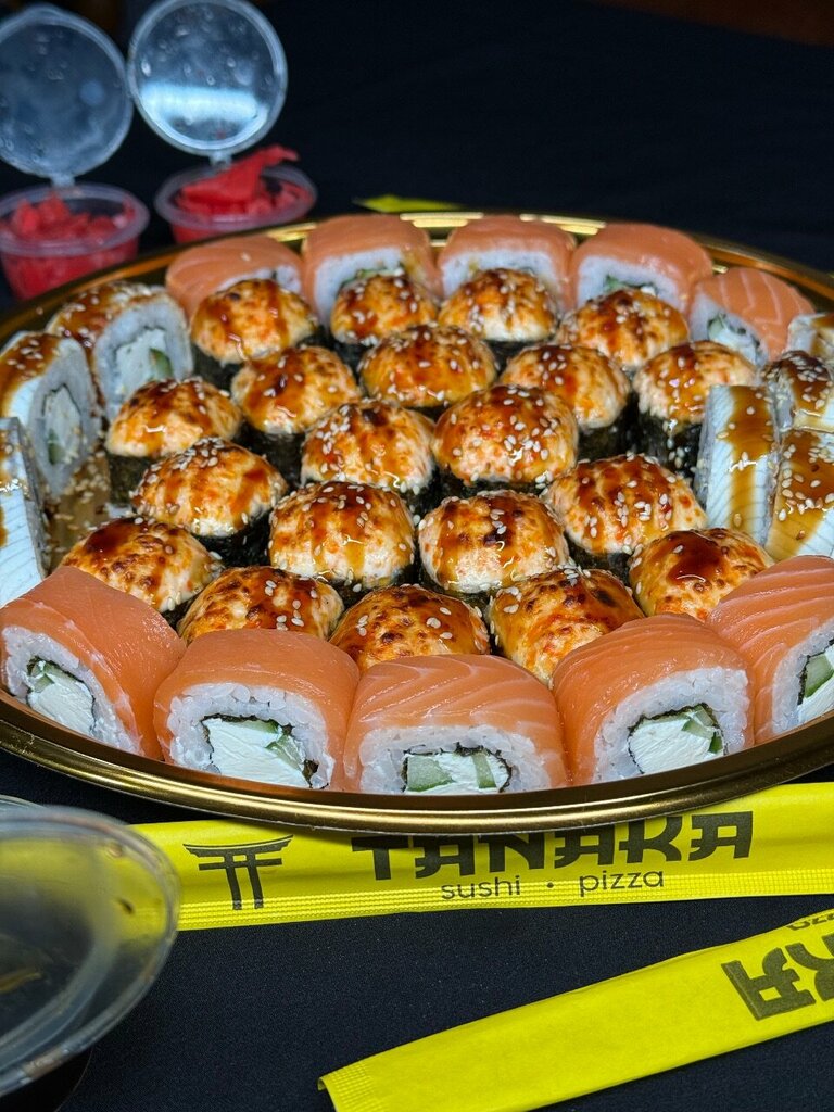 Suşi restoranı Tanaka Sushi Pizza, Taşkent, foto