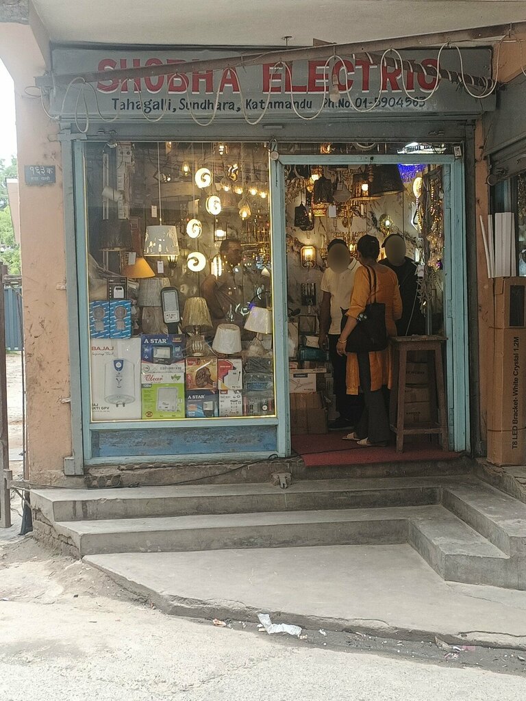 Lamba ve avize mağazaları Shobha Electric, Katmandu, foto