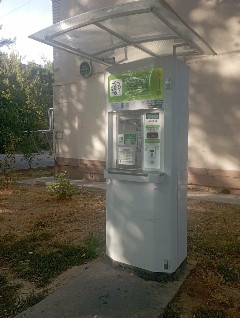 Su satışı Living Water, Taşkent, foto