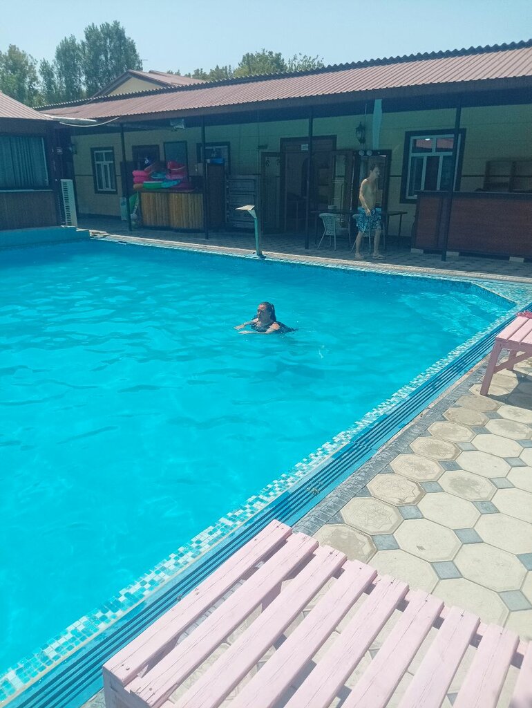 Yüzme havuzları Hovuz, Taşkent, foto