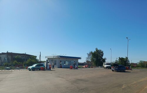 Benzin istasyonu Bashneft, Orenburgskaya oblastı, foto