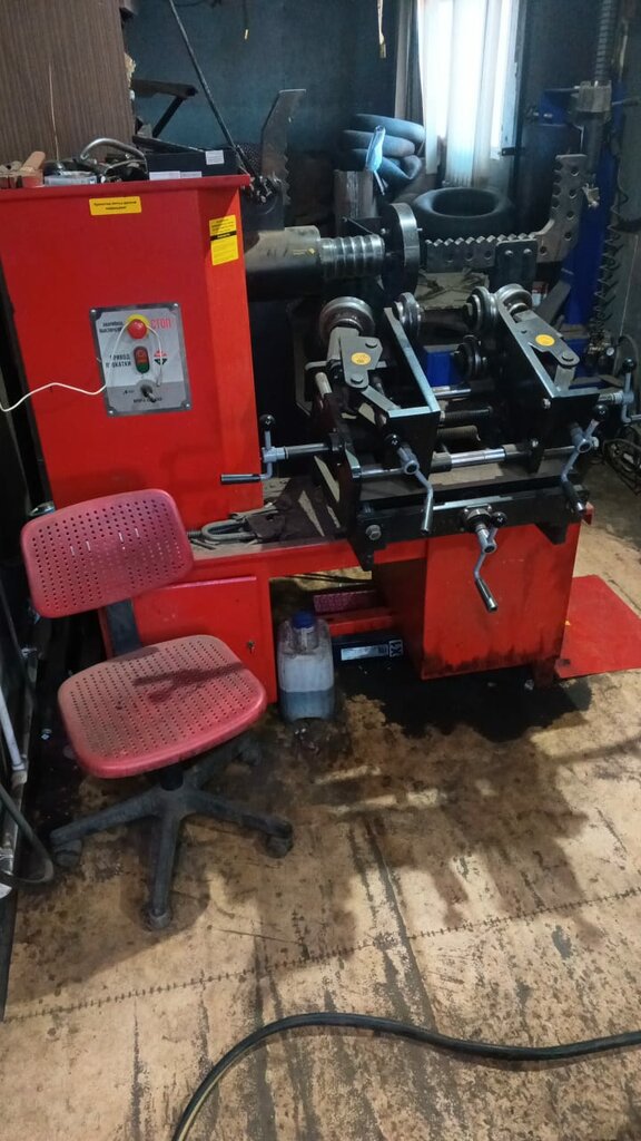 Oto lastik tamiri Tyre Fitting, Mordovya, foto