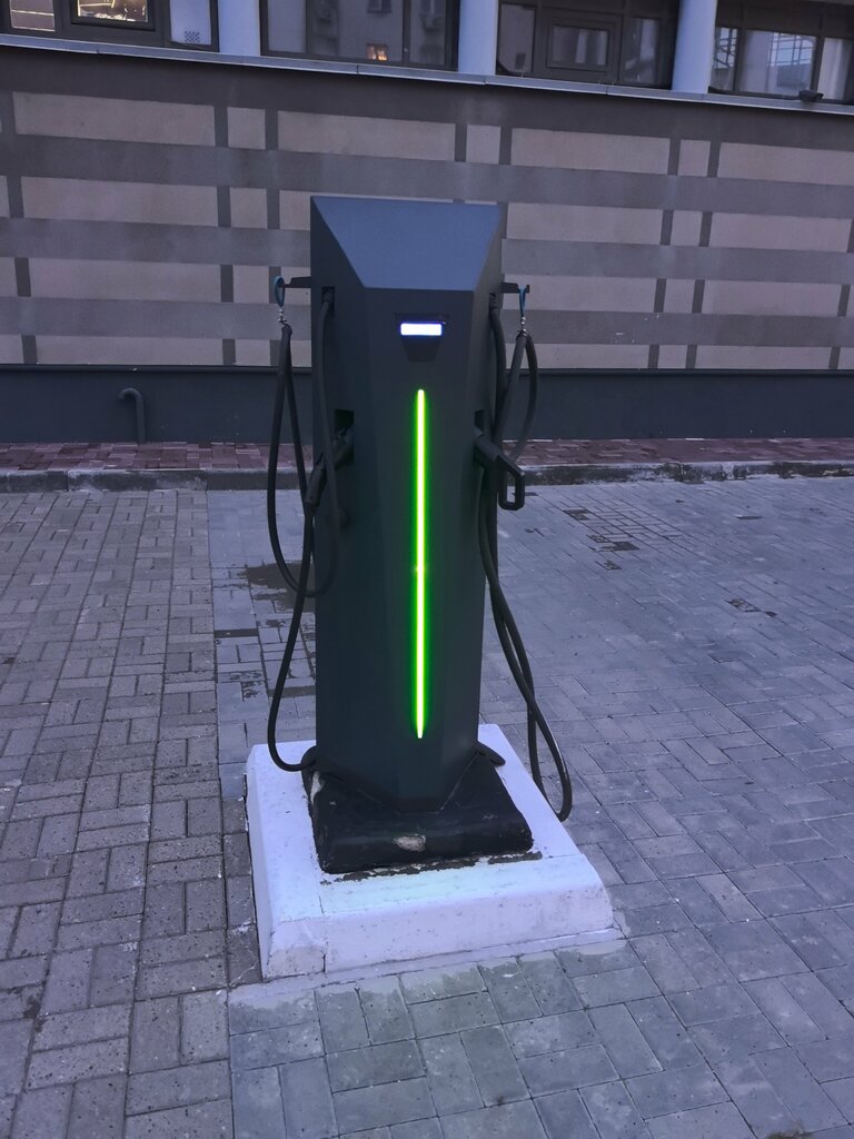 Elektrikli oto şarj istasyonları Станция зарядки электромобилей, Nijni Novgorod, foto