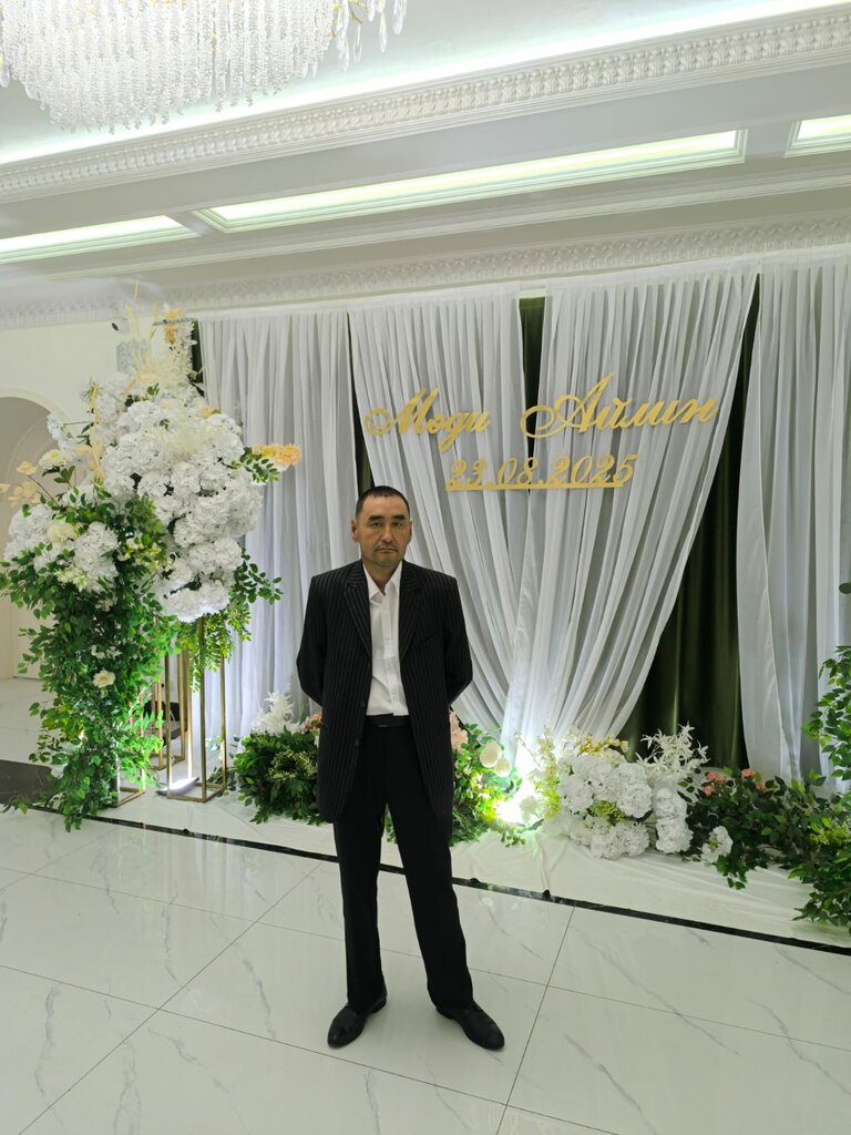 Düğün, toplantı salonu Sg, Akmola eyaleti, foto