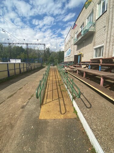 Çok amaçlı spor tesisleri Спорткомплекс, Nytva, foto