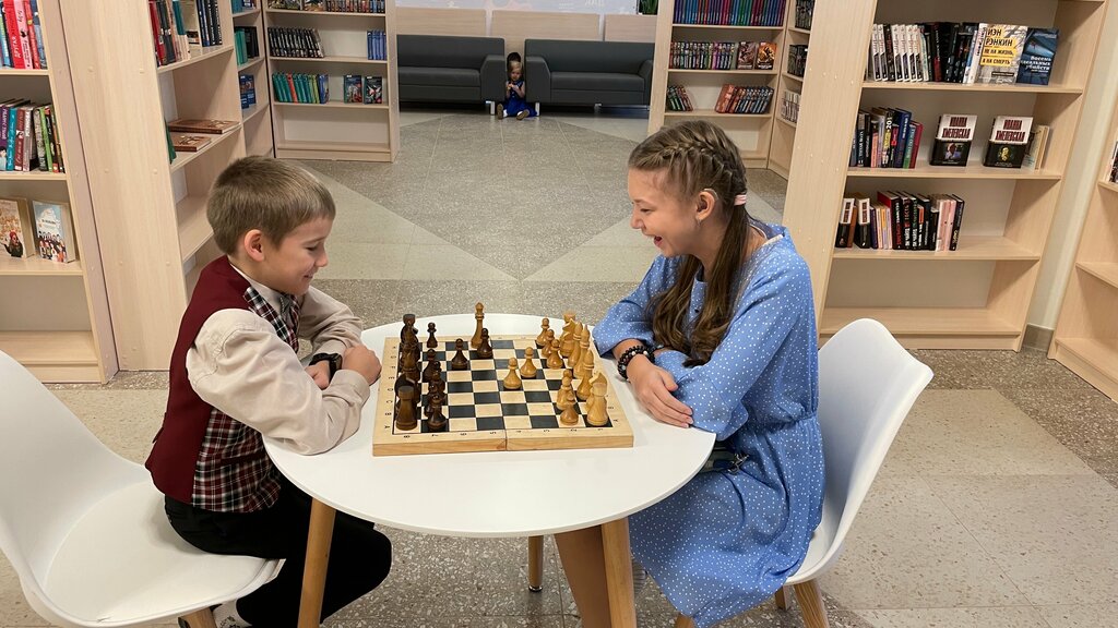 Kütüphaneler Biblioteka kino, Moskova, foto