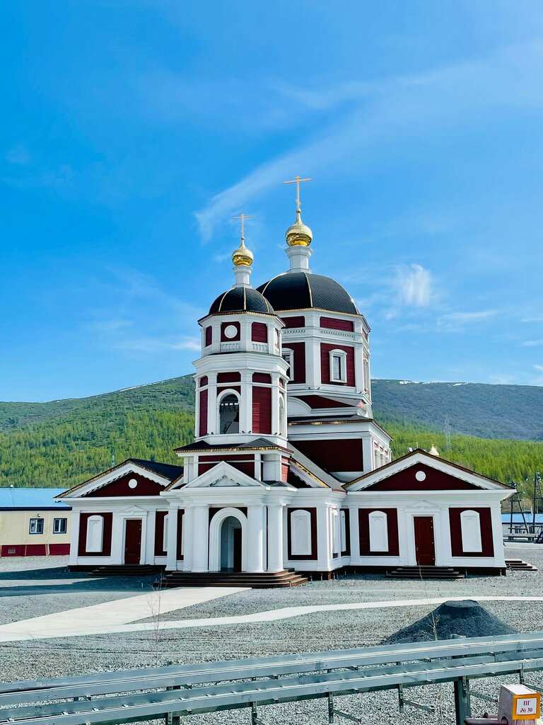 Ortodoks kiliseleri Православный храм в честь святителя Николая Чудотворца, Magadan Bölgesi, foto