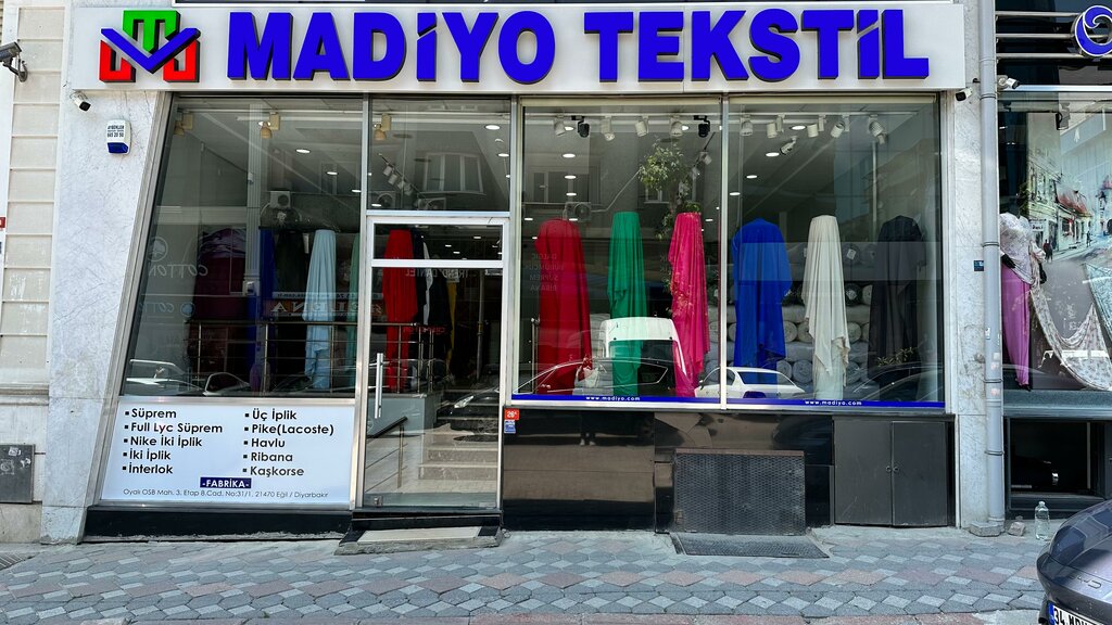 Giyim mağazası Madiyo Tekstil Fabrika Satış Mağazası, İstanbul, foto