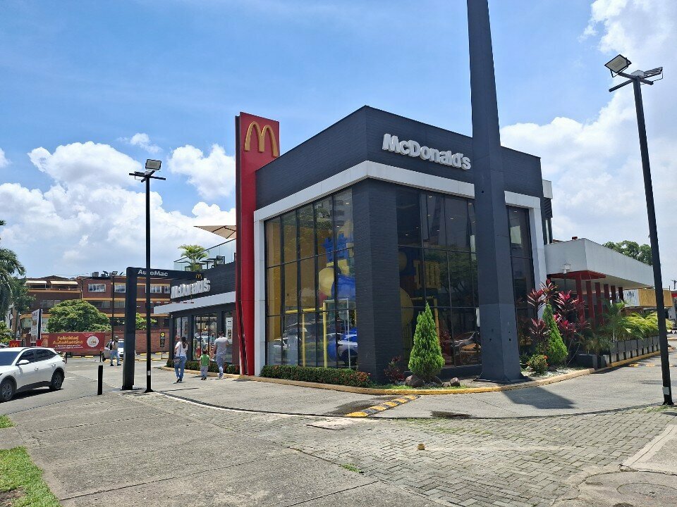 Restoran McDonald's, Cali, foto