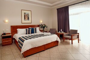 Paradise Bay Resort (Malta Island), otel  Dünya'dan