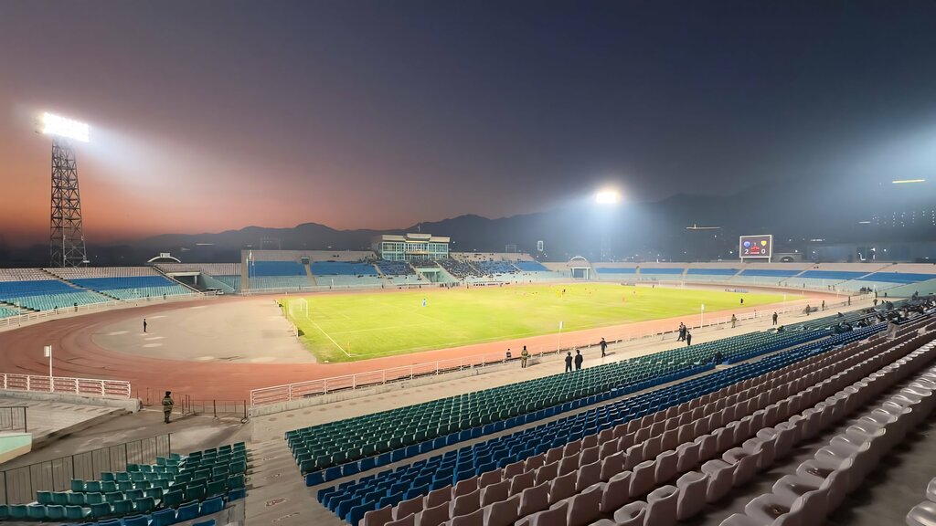 Stadyum Bağımsızlığın 20. Yılı Stadyumu, Hücent, foto