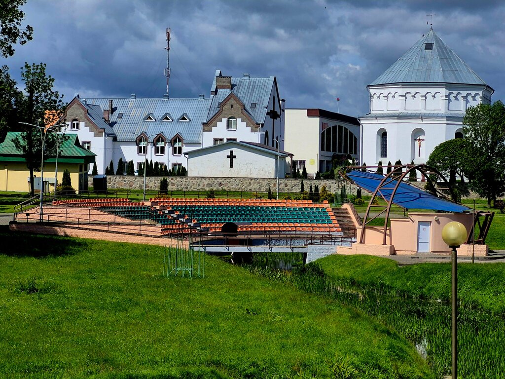 Konser salonları Летний амфитеатр, Smarhon, foto