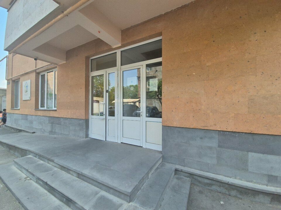 Psikoloji merkezi Childhood & World International Educational & Research Project On Psychology, Erivan, foto