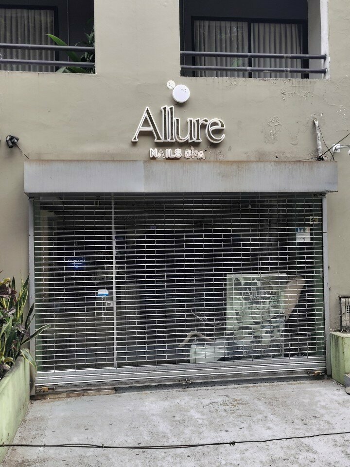Manikür-pedikür Allure Nails SPA, Medellin, foto