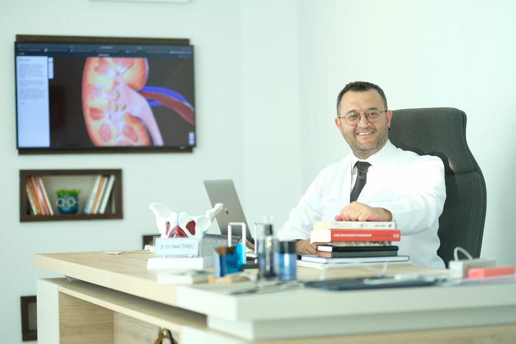Özel muayenehaneler Op. Dr. Emrah Topbaş, Üroloji, Ankara, foto