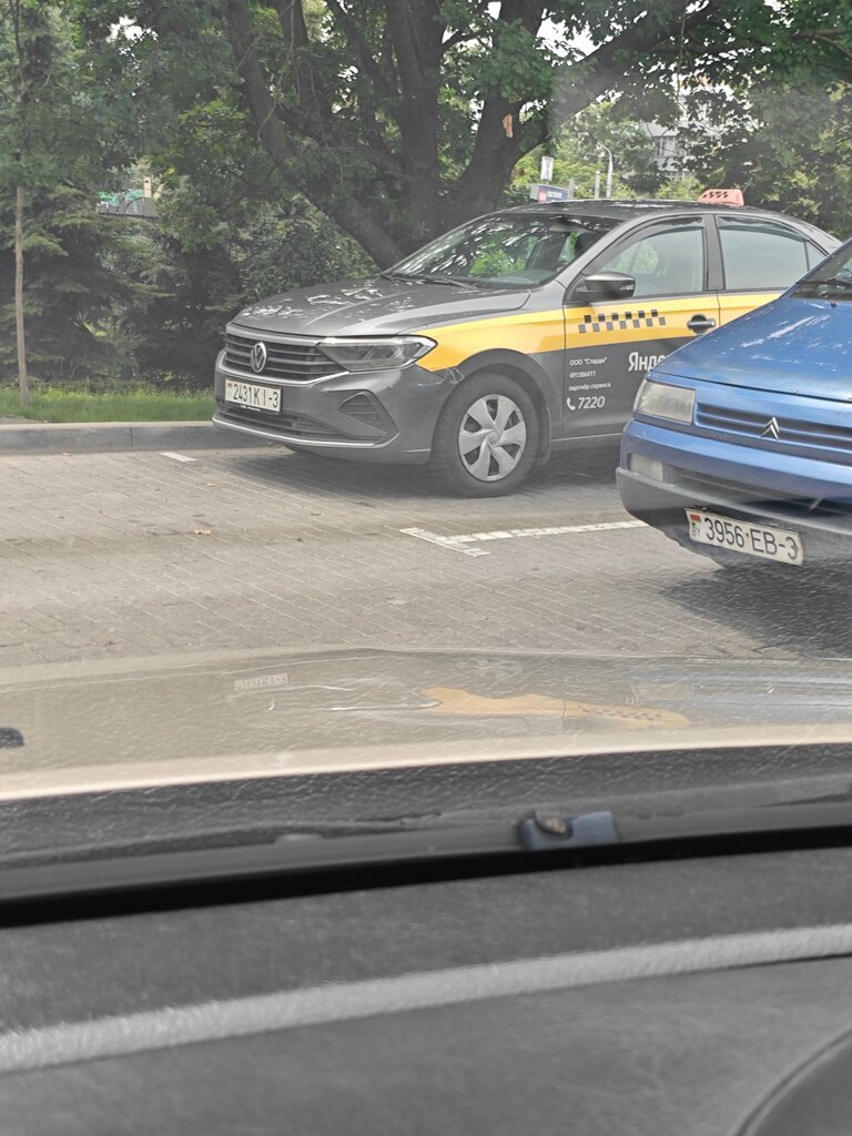 Taksi Яндэкс Таксі, Gomel, foto