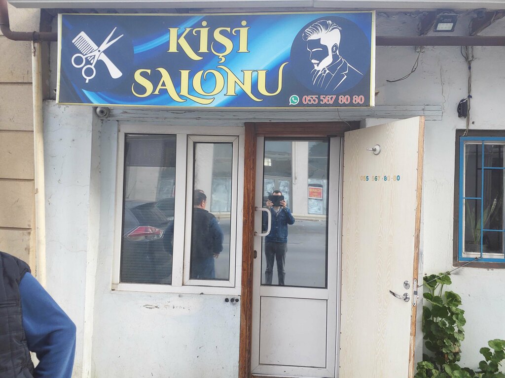 Berberler Kishi salonu, Bakü, foto
