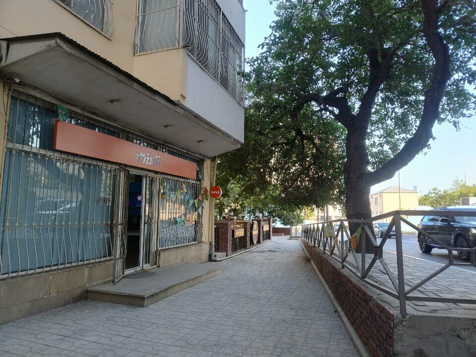Şans oyunu bayileri Misli, Bakü, foto