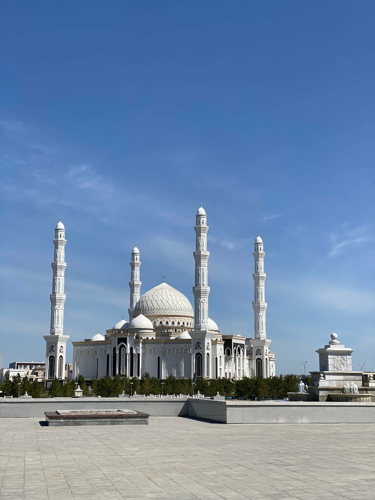 Seyir terası Observation deck of the Central Mosque of Astana, Astana, foto