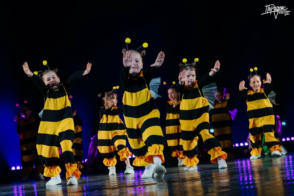 Dans okulları Парадокс, Tiumen, foto