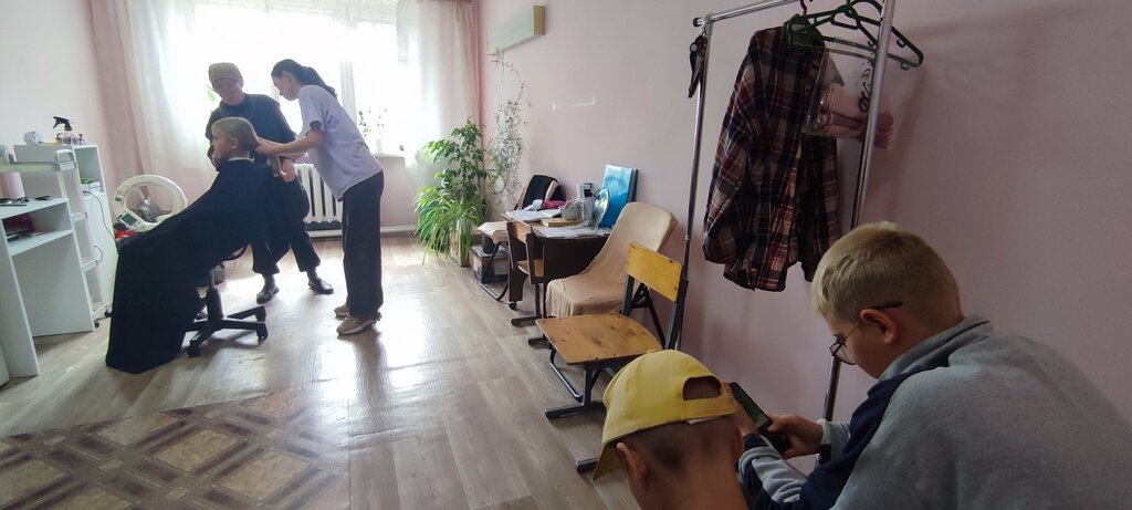 Kuaförler Парикмахерская, Yadrin, foto