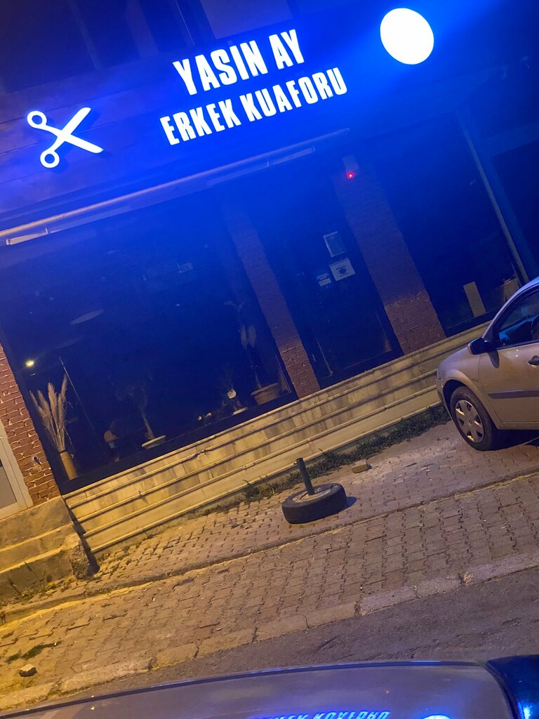 Berberler Yasin Ay Erkek Kuaförü, İstanbul, foto