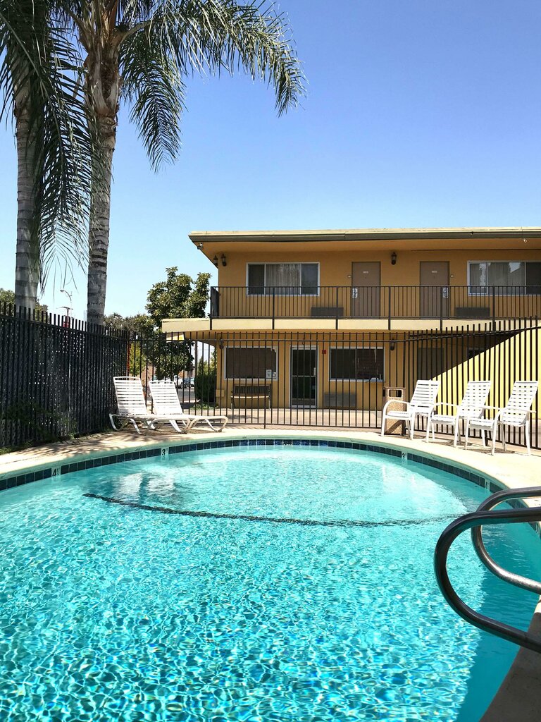 Otel Americas Best Value Inn Visalia, Visalia, foto