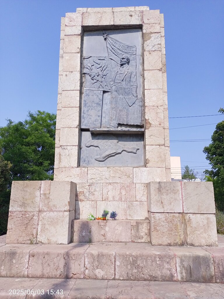 Anıt, heykel Жертвам белогвардейского террора, Sevastopol, foto