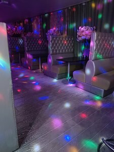 Стрит-бар (Pervomayskaya ulitsa No:83/3), bar  Novokubansk'tan