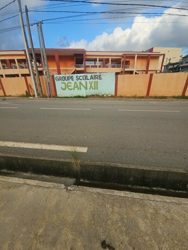 i̇lkokul Jean XIII Group School, Abican, foto