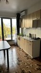 У Моря (улица Ленина No:8А), apartman kompleksi  Aluşta'dan