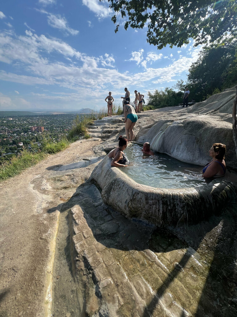Turistik yerler Shameless Baths, Pyatigorsk, foto