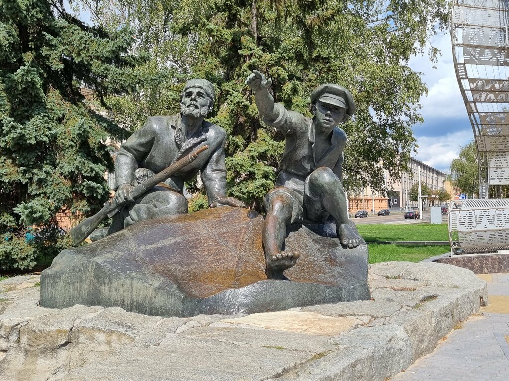 Anıt, heykel Jakub Kolas, Minsk, foto