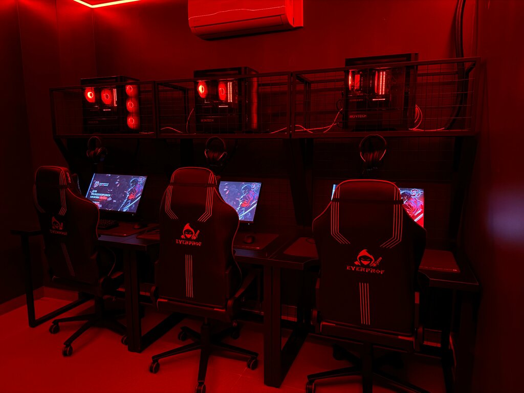 Bilgisayar kulübü Bushido-x, Minsk, foto