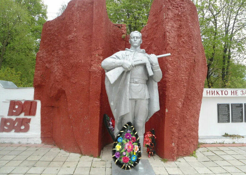 Anıt, heykel Воинам-односельчанам, павшим в Великой Отечественной войне, Penzenskaya oblastı, foto