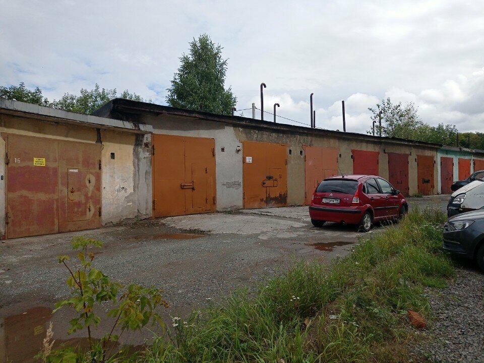 Garajlar Лебяжка 1, Nijni Tagil, foto